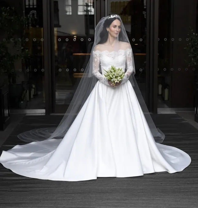 TODAY’S VIRAL MOMENT!! Jack P. Shepherd marries Hanni Treweek in lavish ...