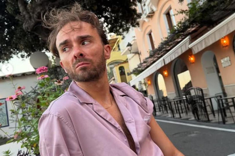 🚨🚨 Coronation Street Fans Spot 'Gold' Photo of Jack P Shepherd – Wife Makes Post-Wedding ...